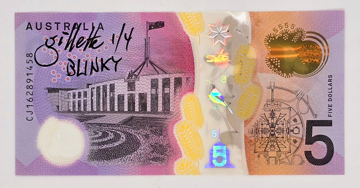 Disney Kangaroo with Blinky in Pouch – Gallery OZ